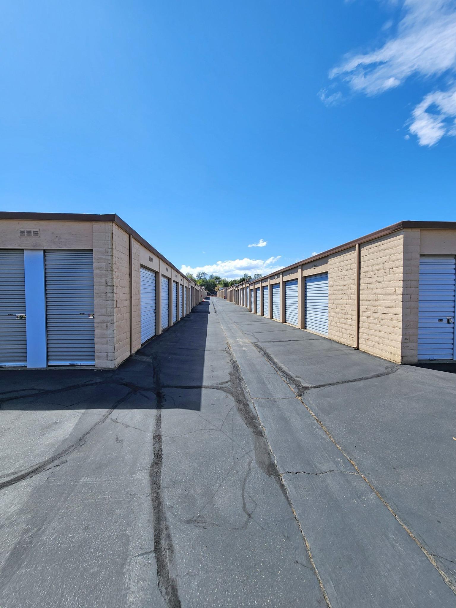 Storage Unit Rates and Availability